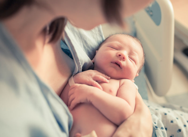 Un bebé nació 4 años después de la muerte de sus padres: conoce esta ...